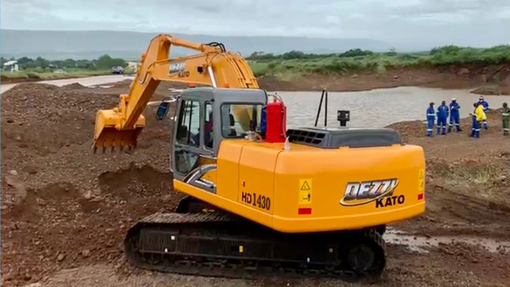 KATO HD1430-R5 EXCAVATOR - Dezzi Equipment